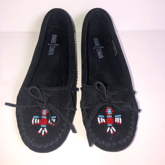 Minnetonka | Shoes | Minnetonka Thunderbird Moc Size 7 Black Suede ...